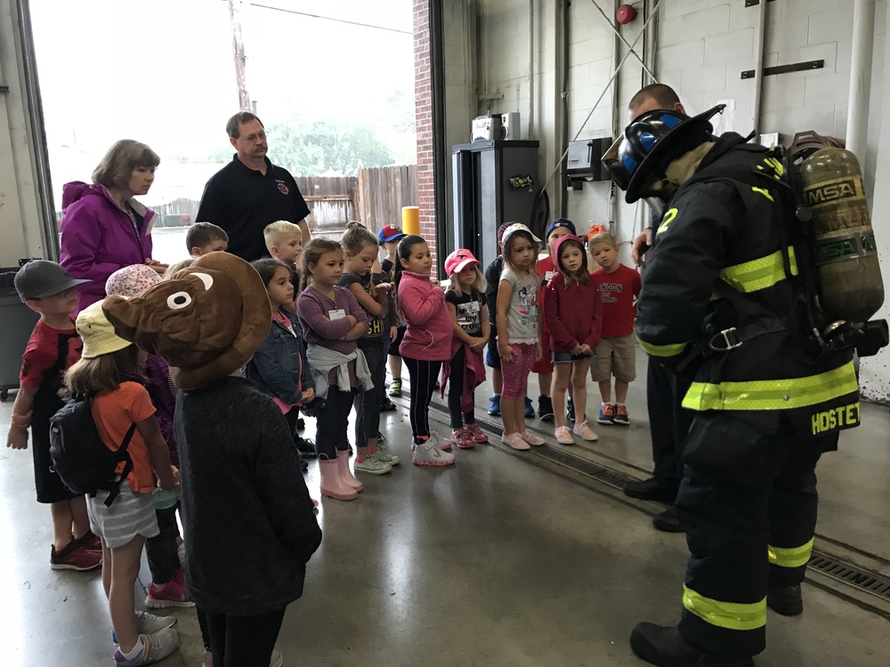 Kindergarten Visits Our Plainfield Fire Department | Van Buren ...